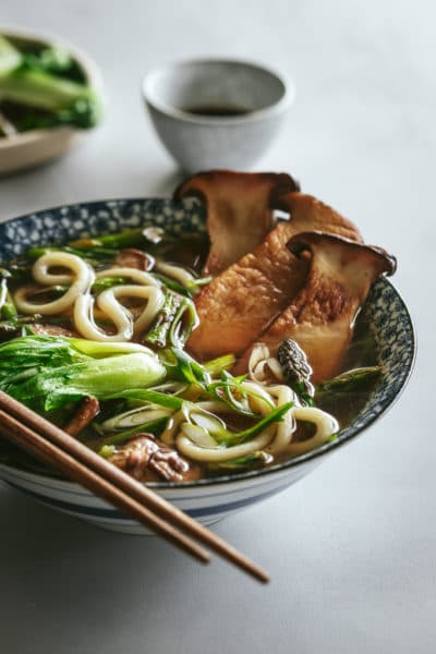 Easy Vegetable Udon Noodle Soup - Le Petit Eats